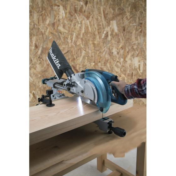 Scie Radiale 1400 W 216 Mm - Manubricole | manubricole.com